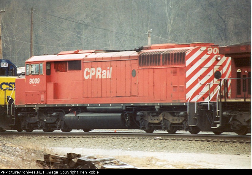 CP Rail 9009